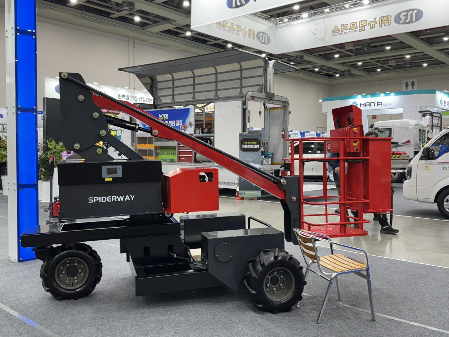 Orchard Harvesting: Tracked Aerial Work Platform for Safer, Faster ...