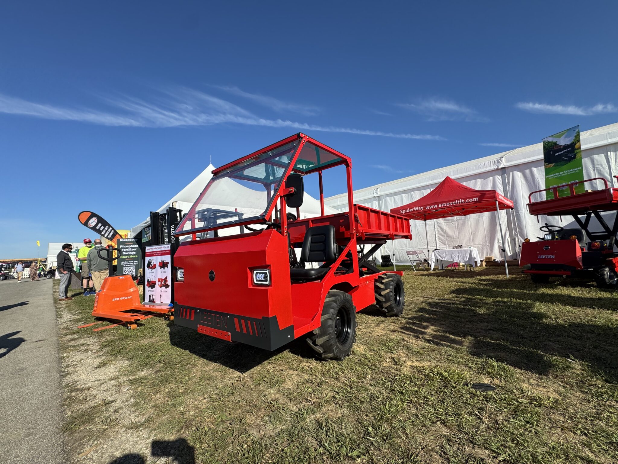 SPIDERWAY Showcases Electric Farm Vehicles at USA Farm Progress Show ...